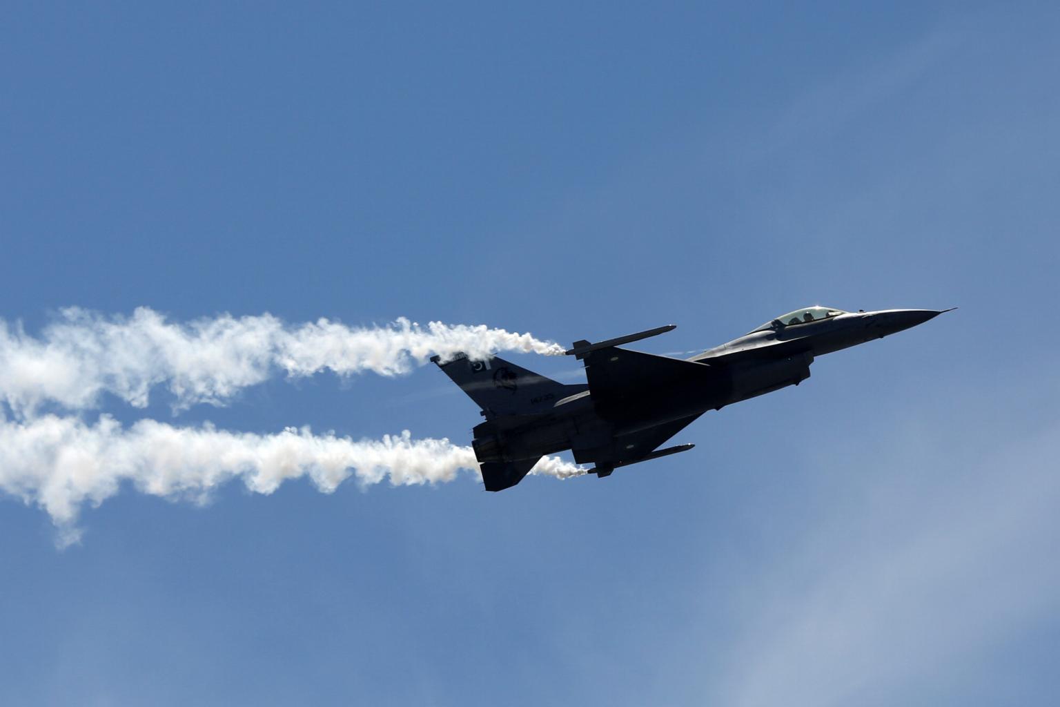 India didn't shoot down Pakistan F-16, US magazine says | The Straits Times