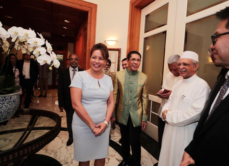 US Embassy hosts breaking of fast reception | The Straits Times