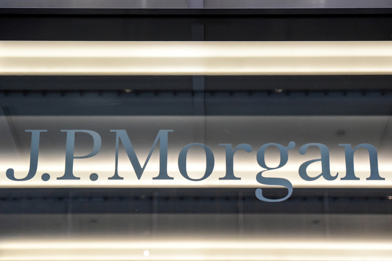 JPMorgan metals traders under Singapore scrutiny: Sources | The Straits ...