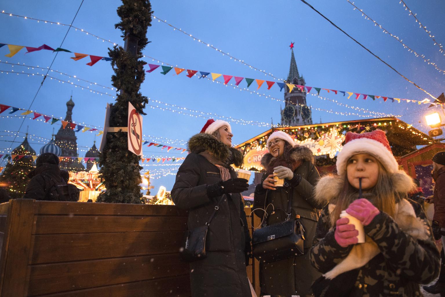 Amid balmy winter, Moscow trucked in heaps of fake snow | The Straits Times