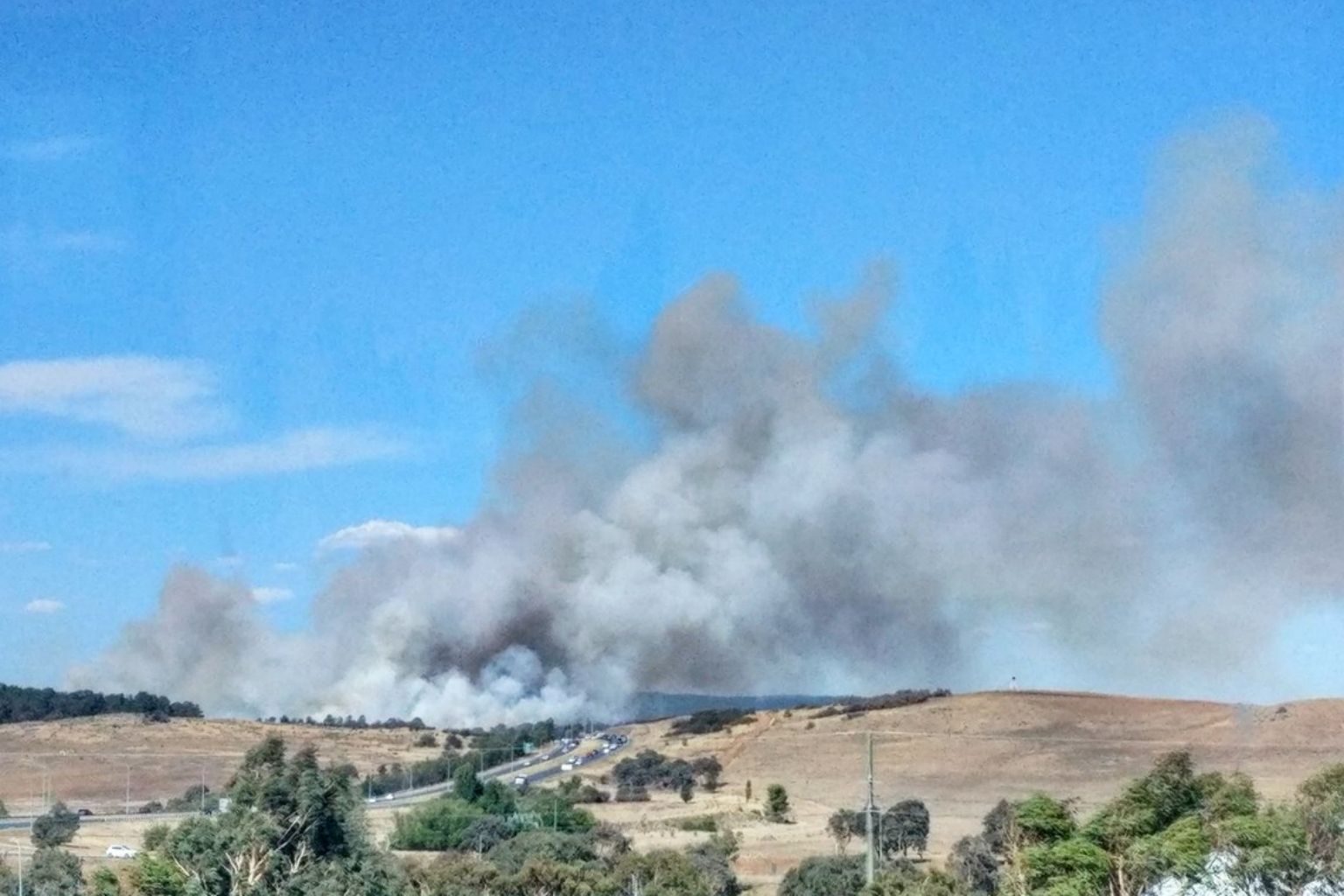 Australia evacuates parts of its capital as bush fire conditions return ...