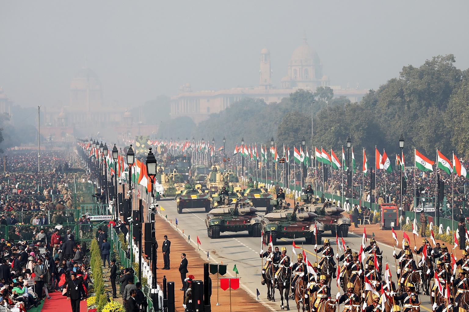 Women win over crowds at India's Republic Day parade | The Straits Times
