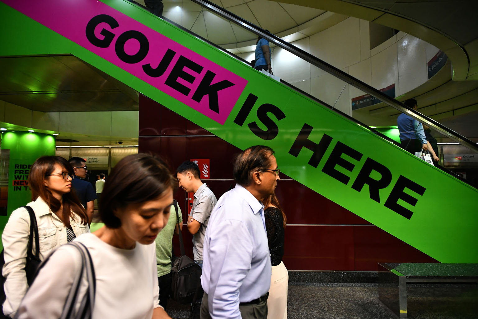 Gojek denies report of merger talks with Grab | The Straits Times