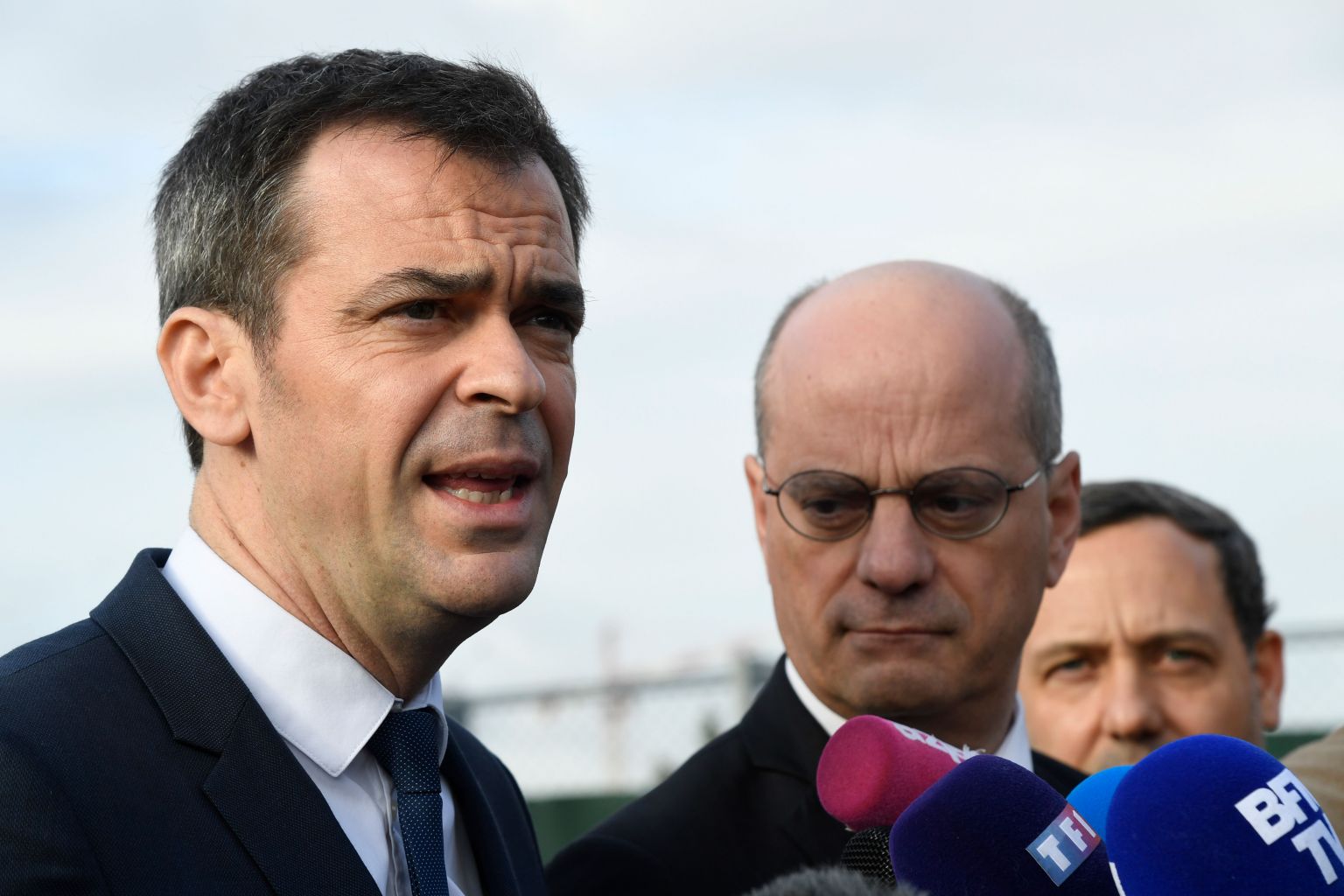 Coronavirus: France's coronavirus death toll close to 50, new ...