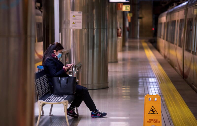 Spain split between concern and relief as coronavirus lockdown eased ...