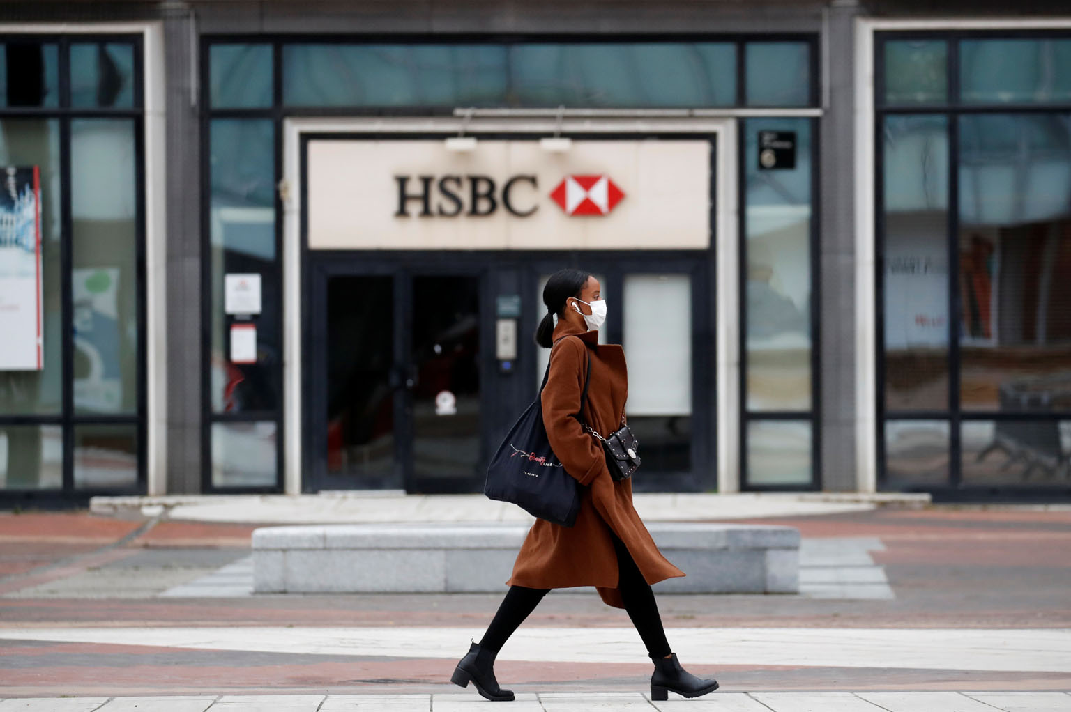 HSBC board seeking deeper cuts amid pandemic: Report | The Straits Times