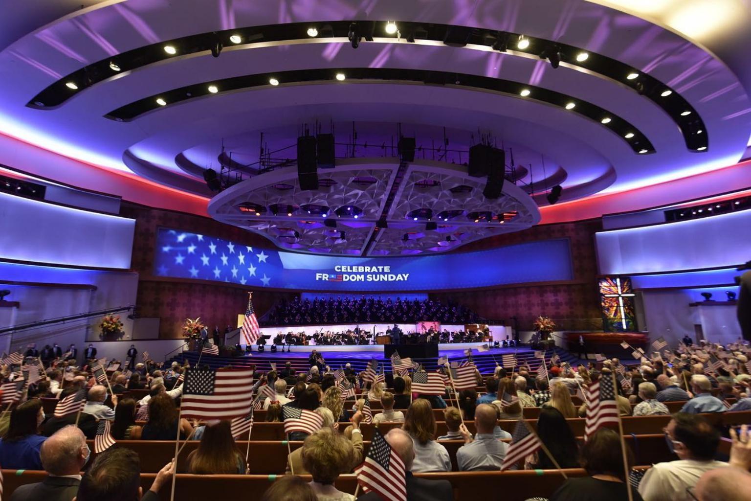 US televangelists, megachurches tied to Trump approved for millions in ...