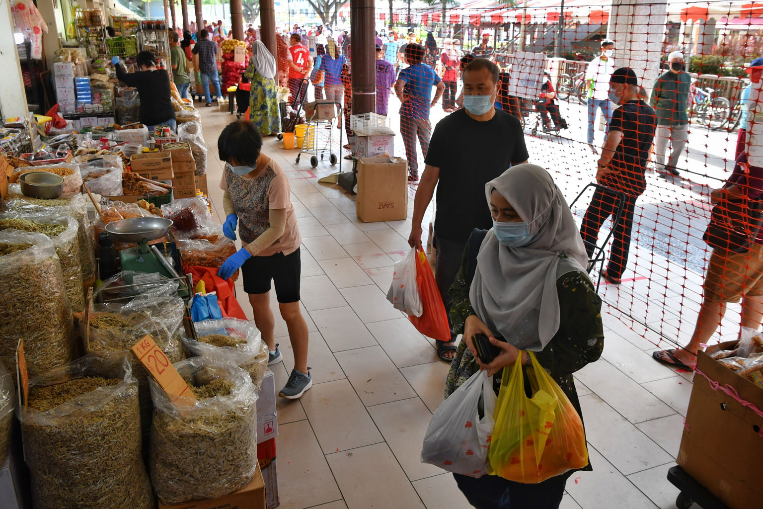 Restrictions lifted but no rise in footfall, say Geylang Serai Market ...