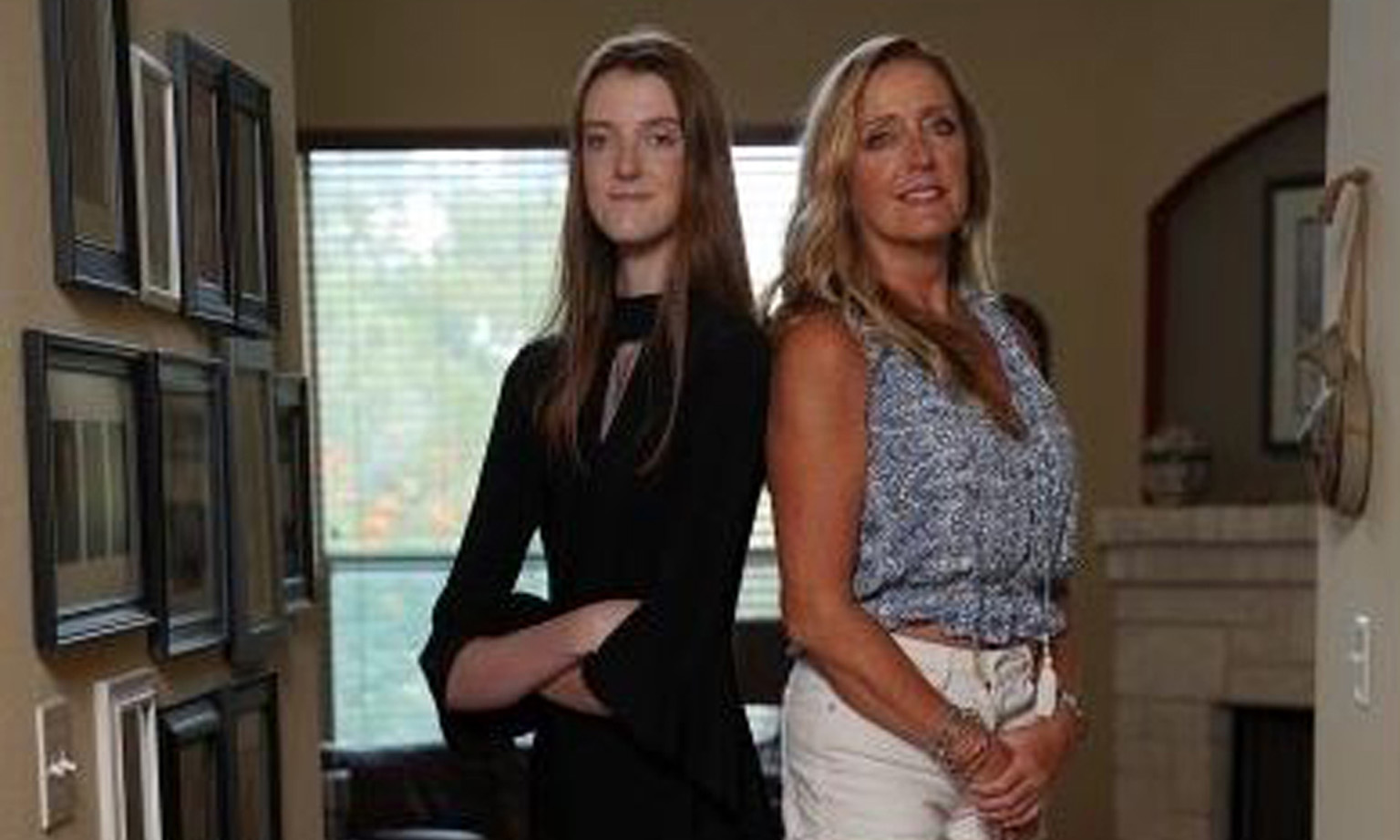 Young Texan has world's longest legs for a female | The Straits Times