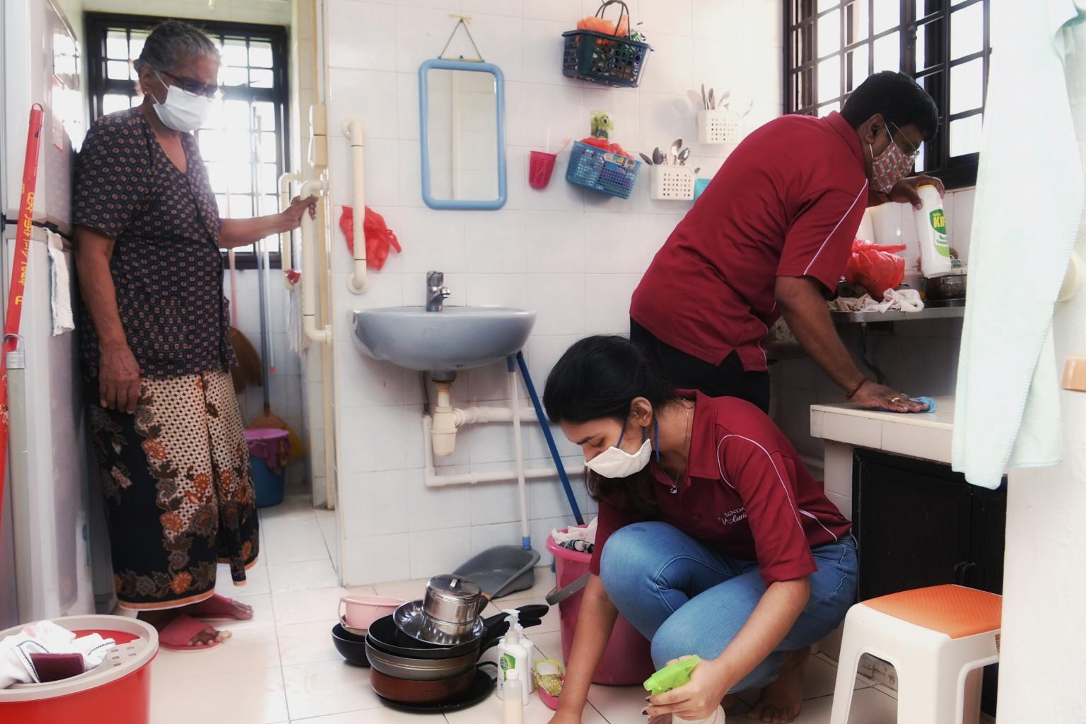 Volunteers spruce up homes of vulnerable Indian community members ahead ...