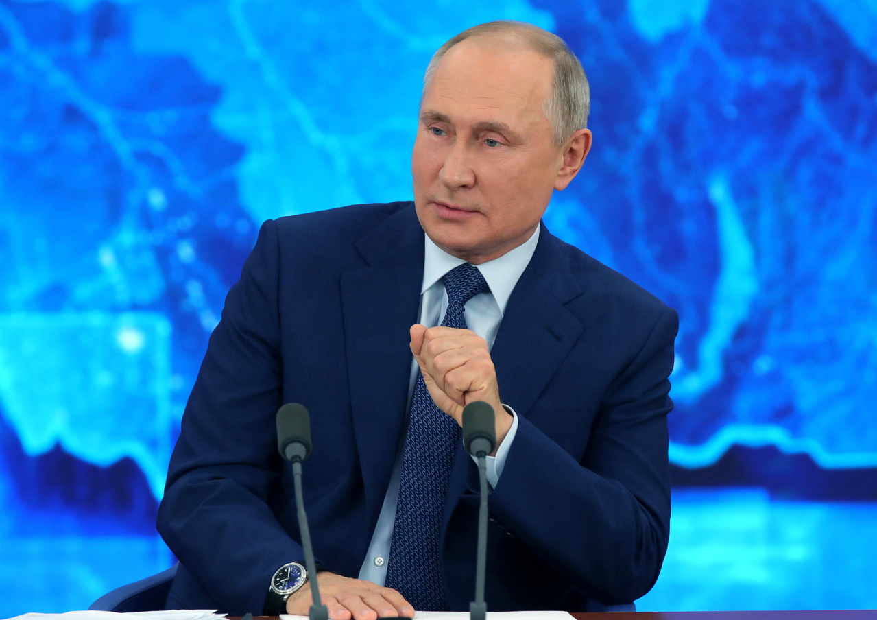 Russian draft law stirs talk of Putin's plans for future | The Straits ...
