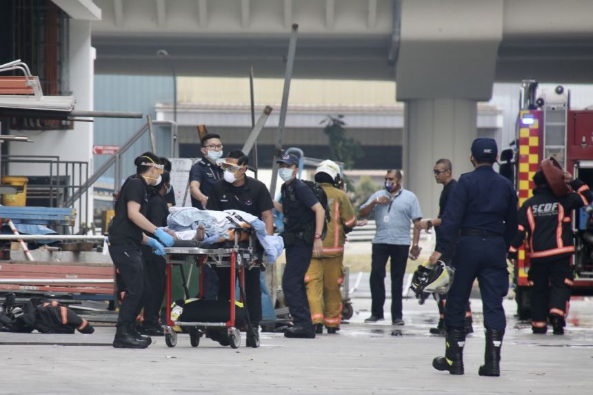 Tuas industrial building fire: 8 injured workers in intensive care ...