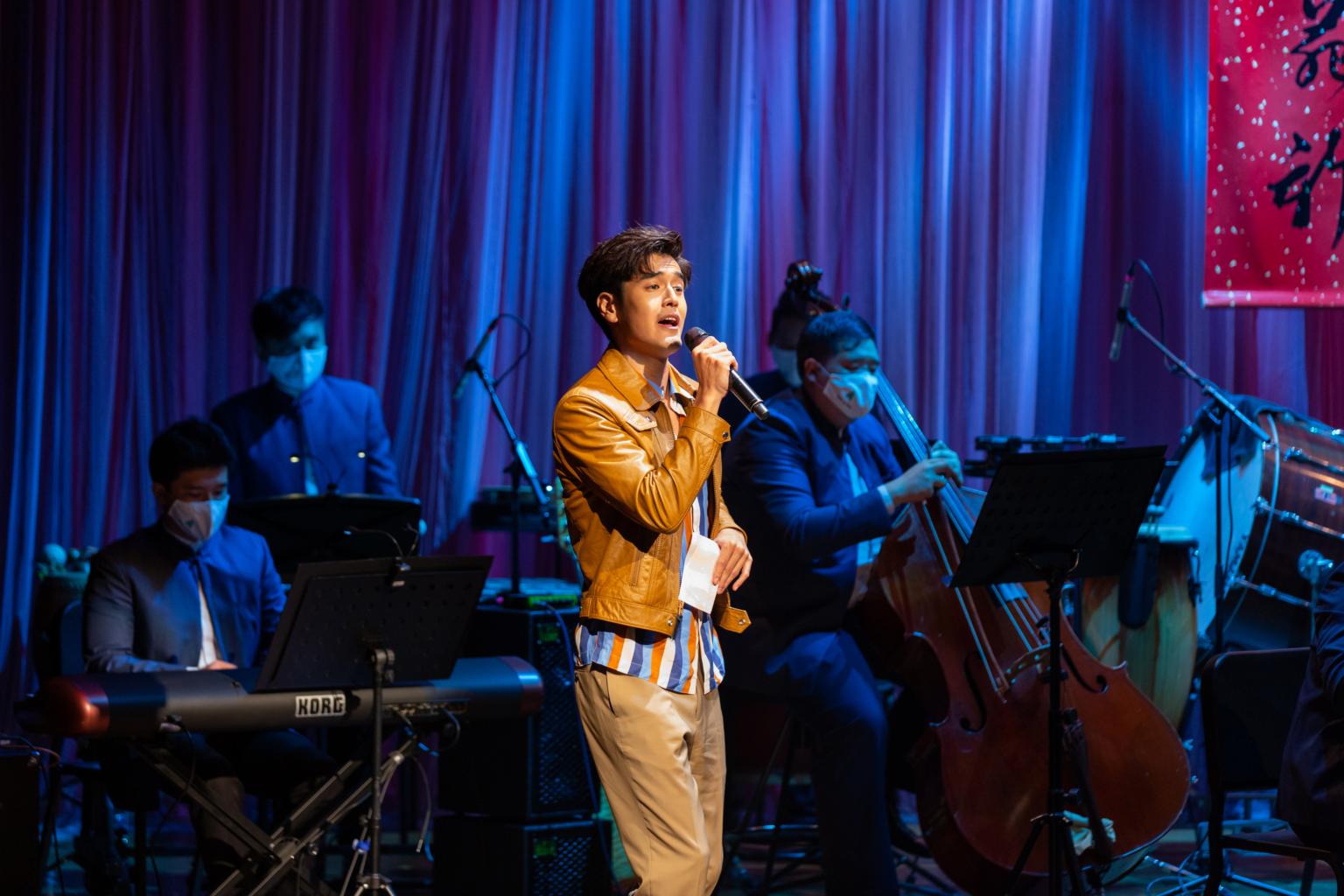 Review: Nathan Hartono charms in Ding Yi's Chinese New Year concert ...