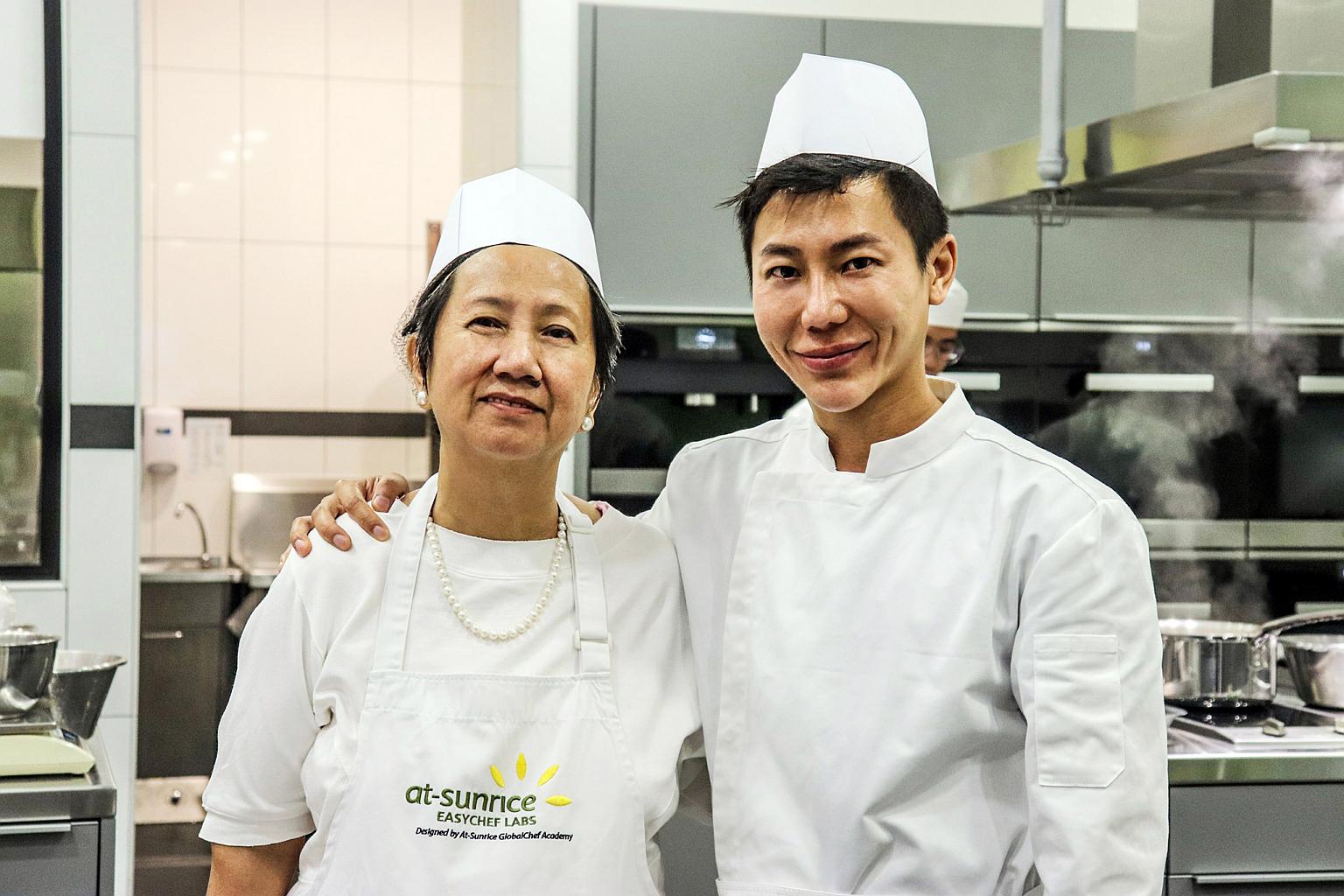 More signing up for private chef course at culinary school At-Sunrice ...