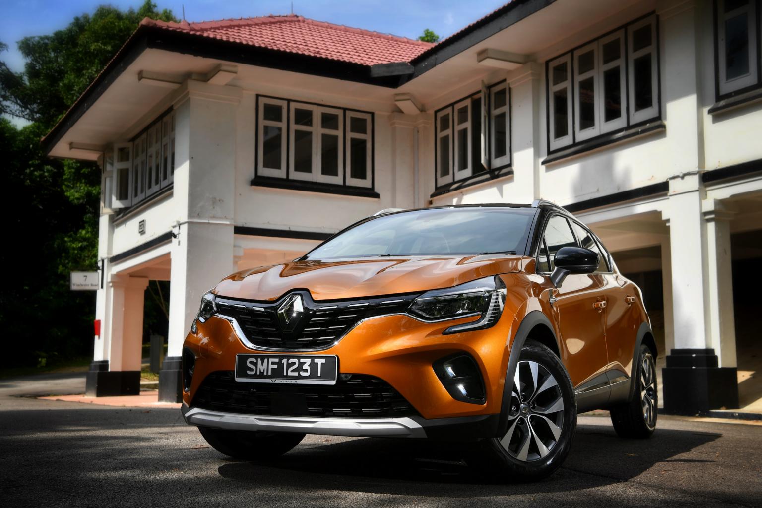 Car review: Renault Captur returns with punchy powertrain and revamped ...