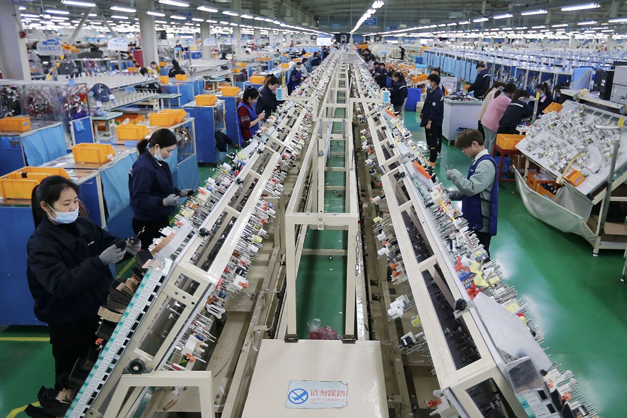 China factory growth accelerates the most in 3 months, bolsters ...