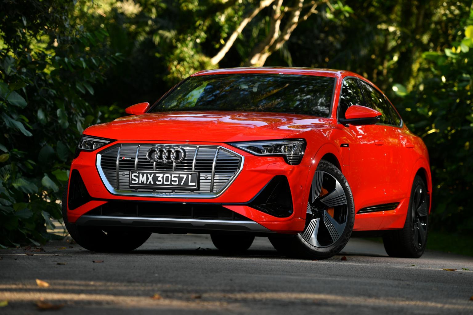 Car review: Audi's e-tron Sportback 50 less powerful but more frugal ...