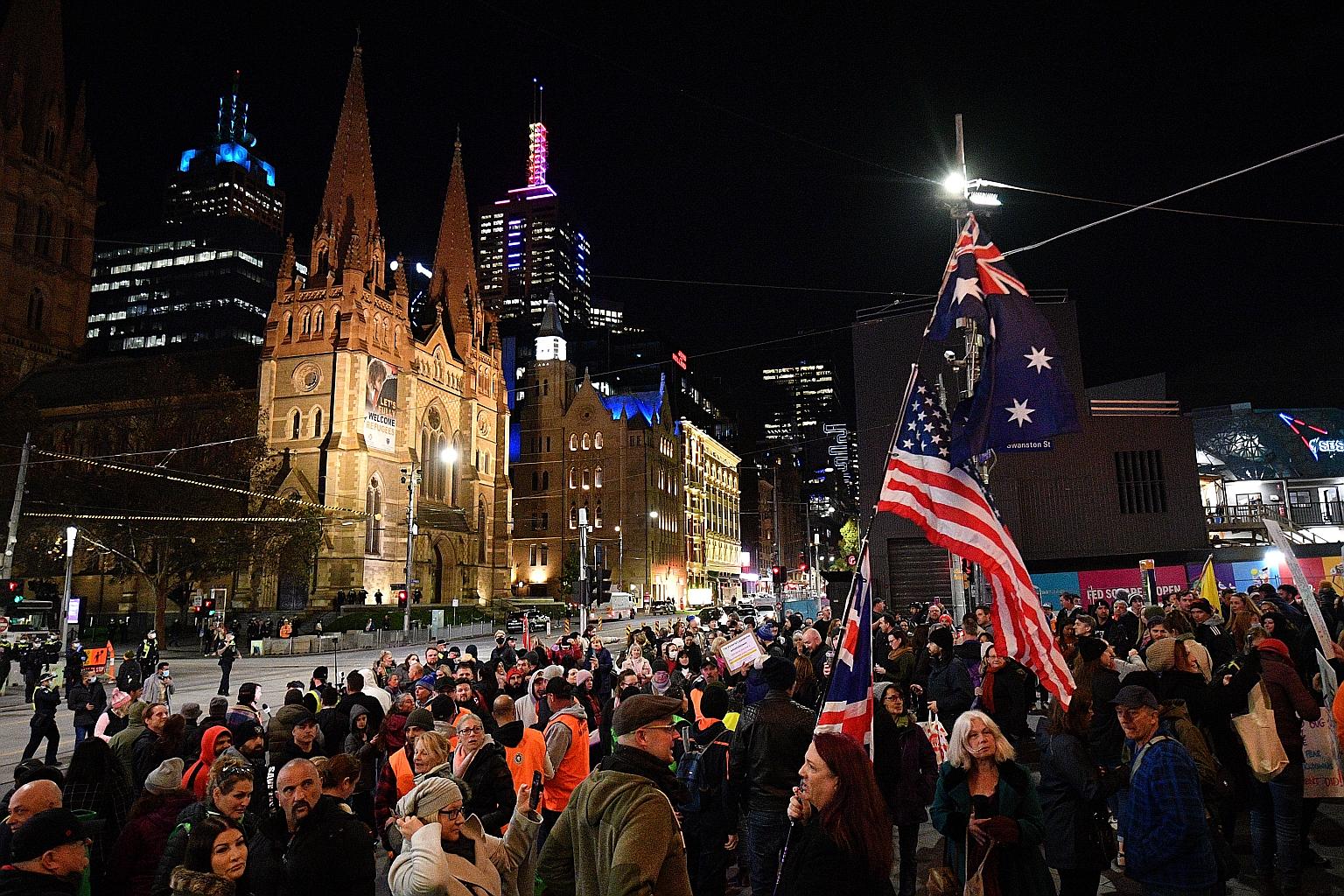 Melbourne in 7-day lockdown as outbreak spurs vaccination drive | The ...
