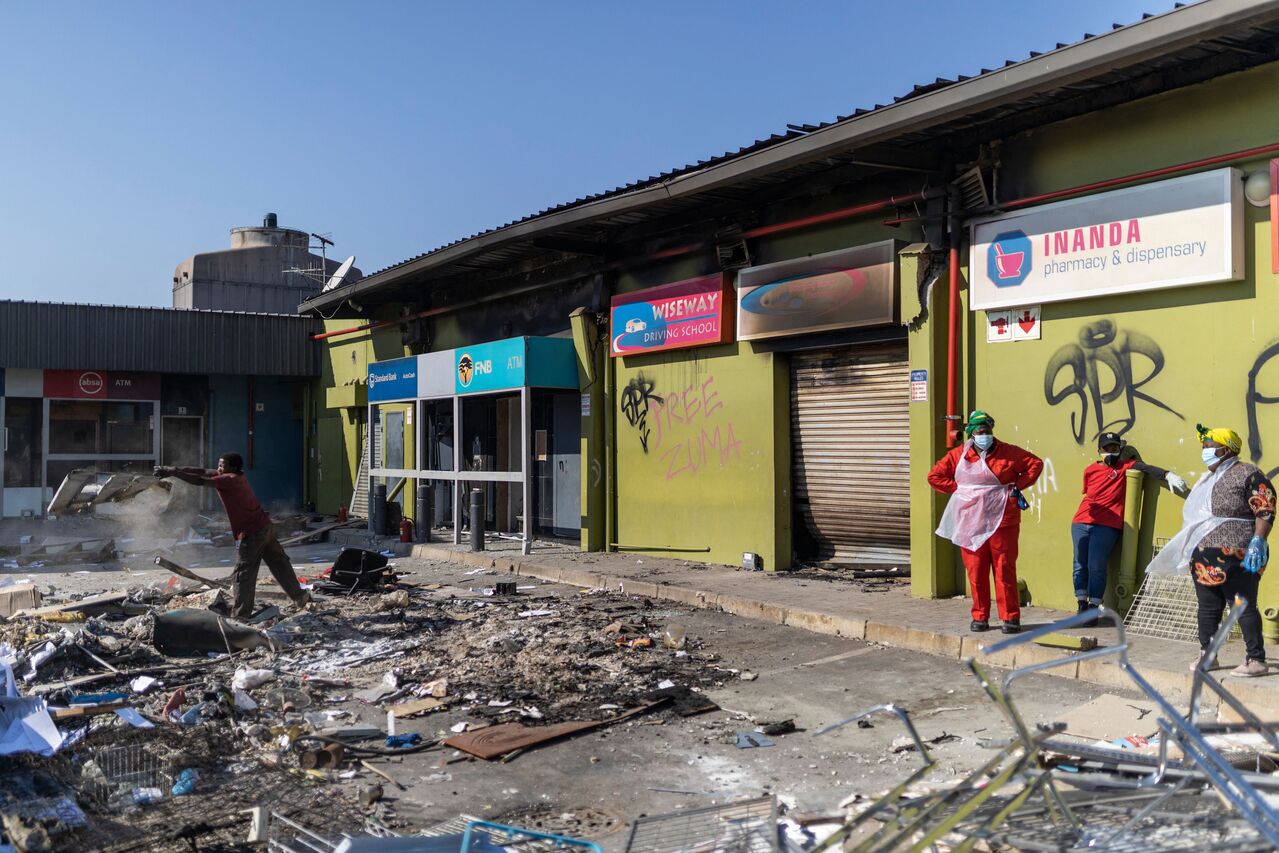 Shaken South Africans clean up after deadly unrest | The Straits Times