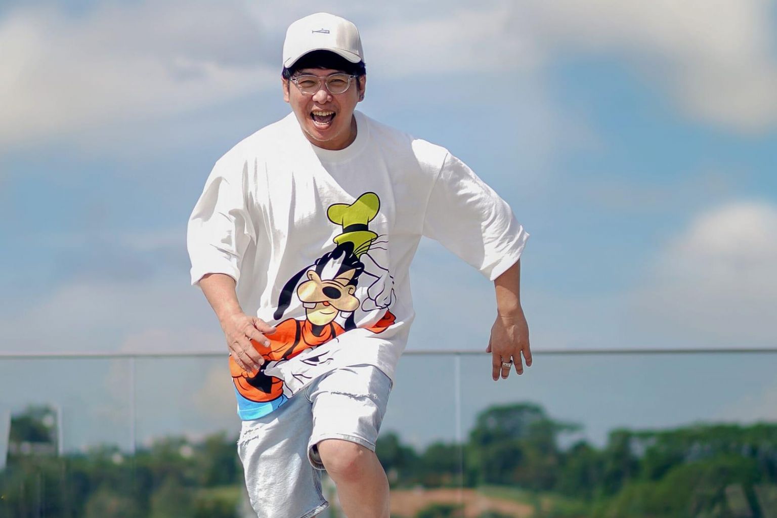 Songwriter Roy Loi focuses on his Thai eatery after closing music ...