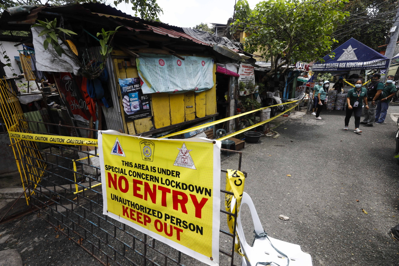Philippines to lose $4 billion a week amid lockdown | The Straits Times