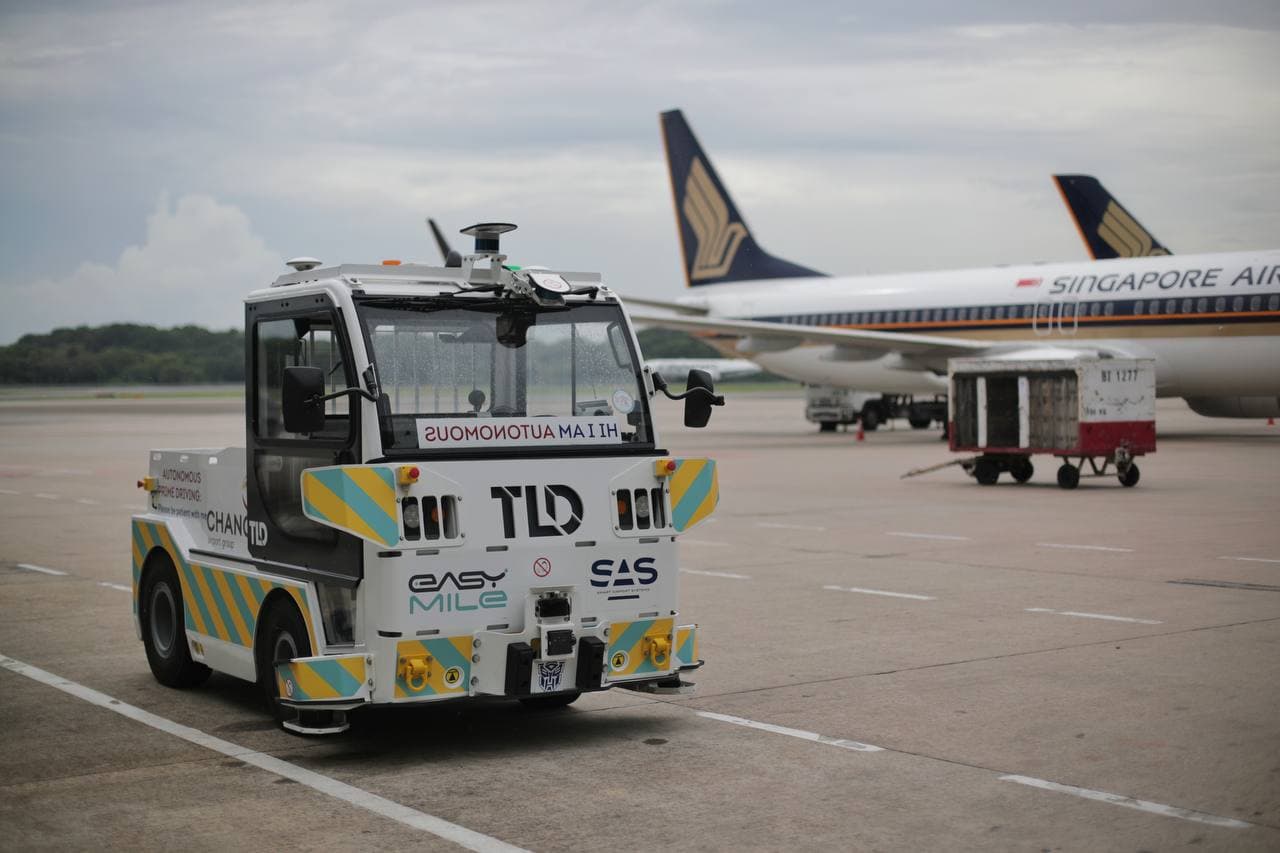 Changi Airport trials use of driverless tractor to fetch luggage from ...