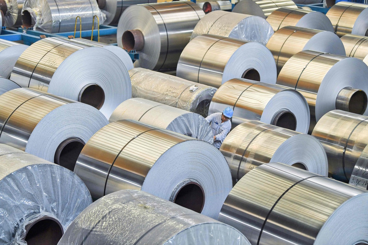 China's climate goals leave country's aluminium valley torn between ...