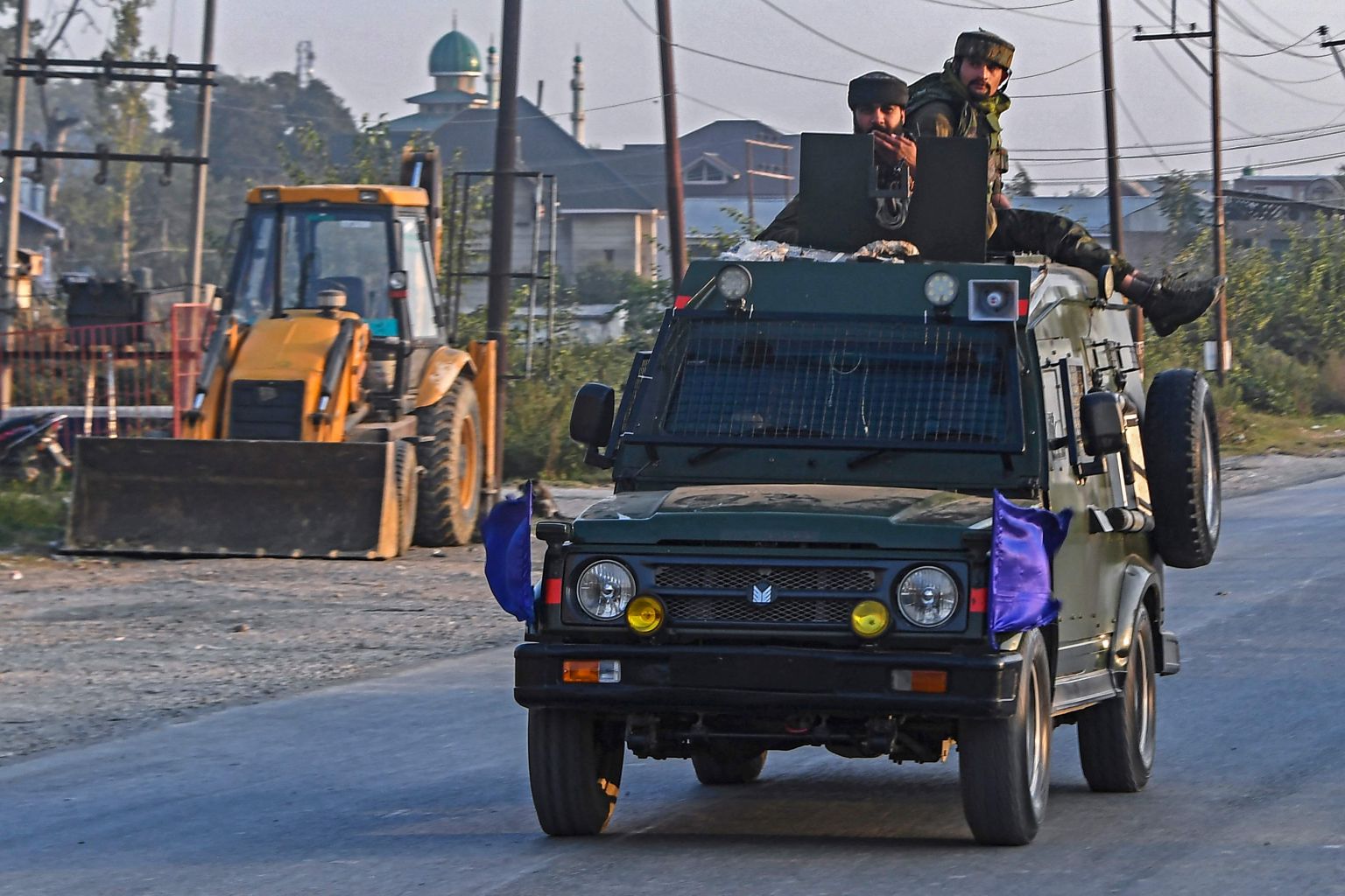 Deadly surge in Indian Kashmir violence leaves six more dead | The ...