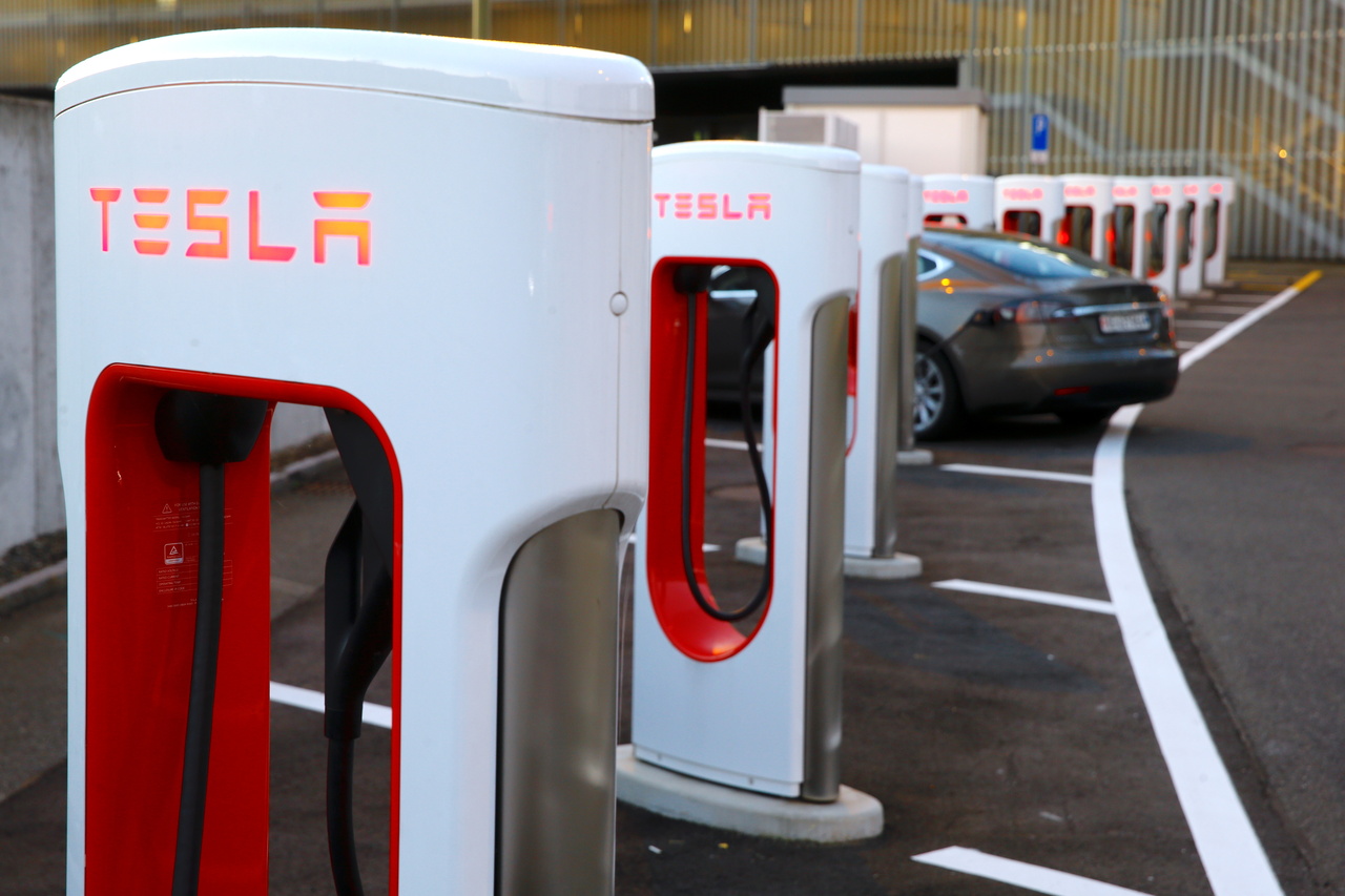 Tesla's blockbuster deal with Hertz paves way to take EVs mainstream ...