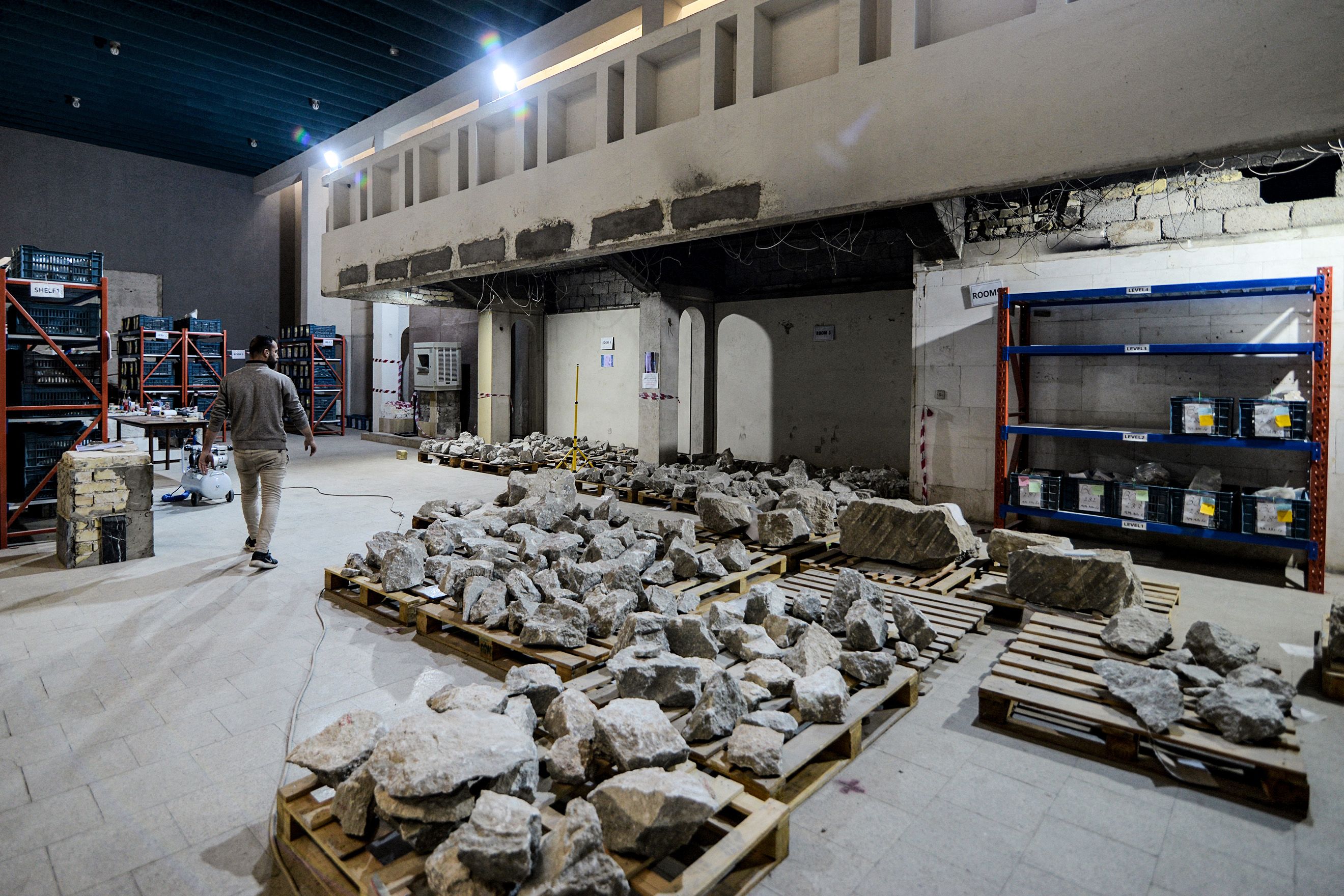 Iraqi museum restores treasures destroyed by ISIS militants | The ...