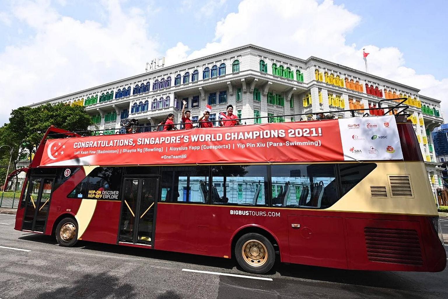 4 Singapore athletes who conquered the world in 2021 feted in bus ...