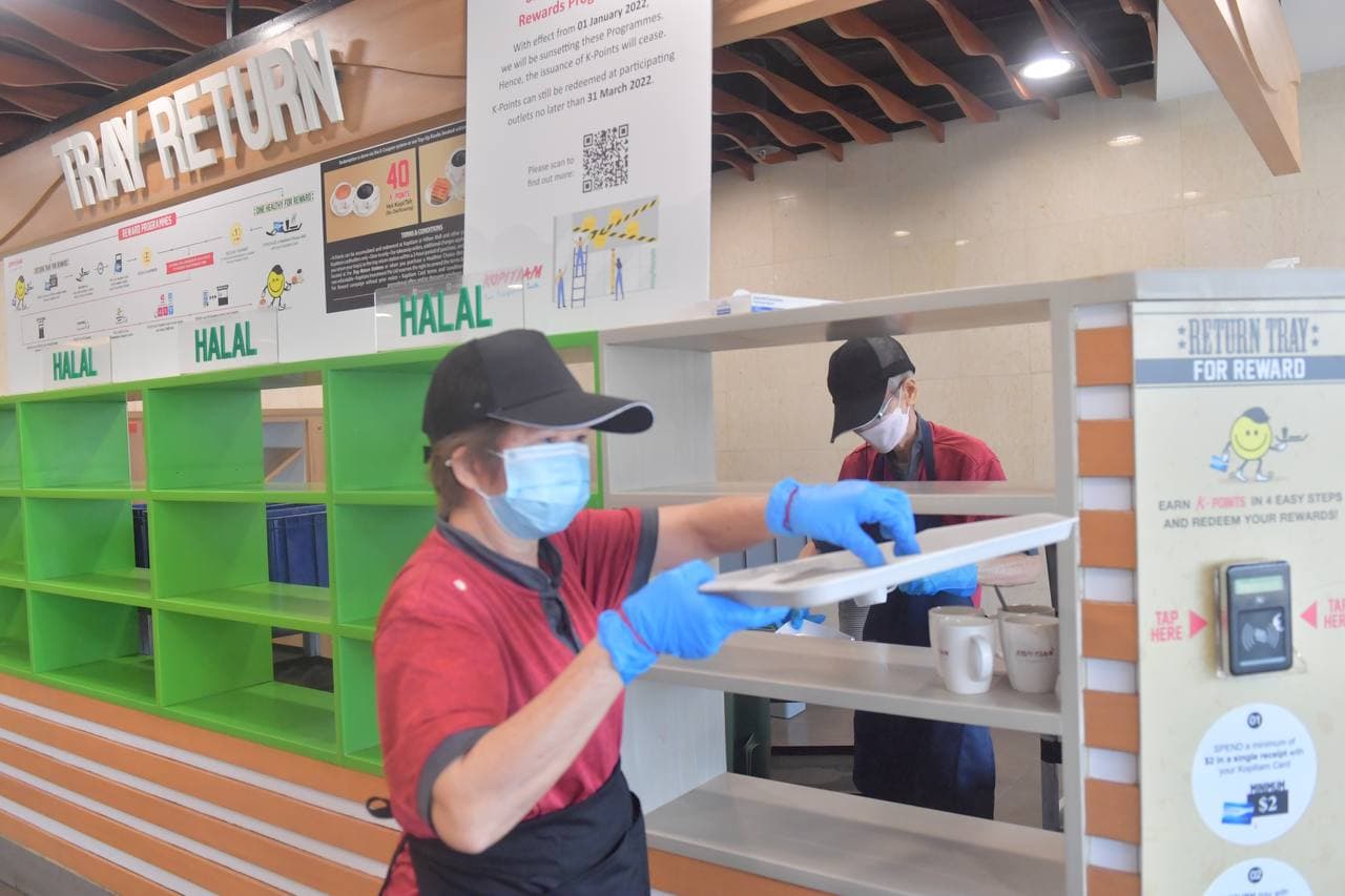 More return trays at hawker centres; table littering rules start on Jan ...