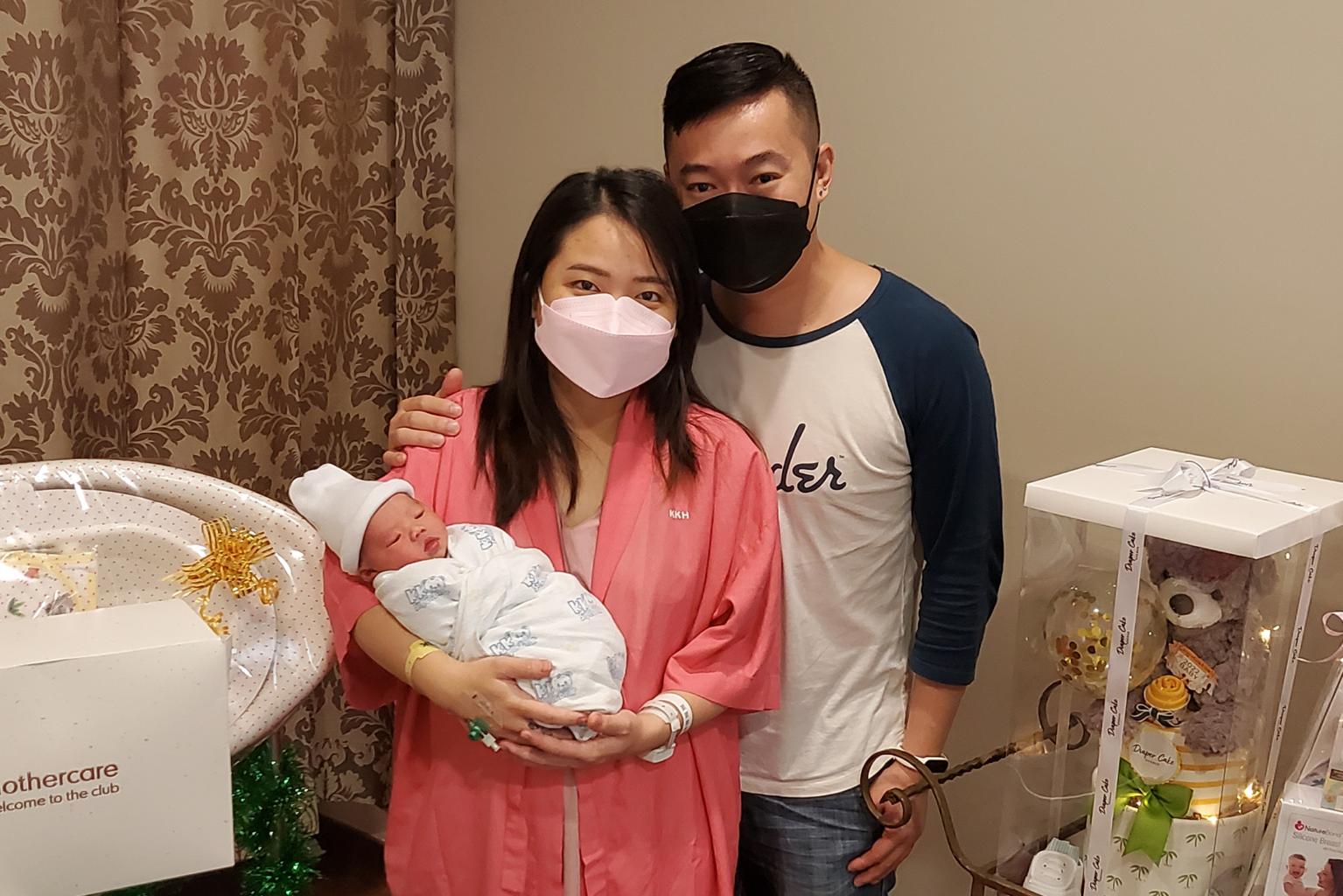 3 couples in S'pore welcome New Year babies at the stroke of midnight ...