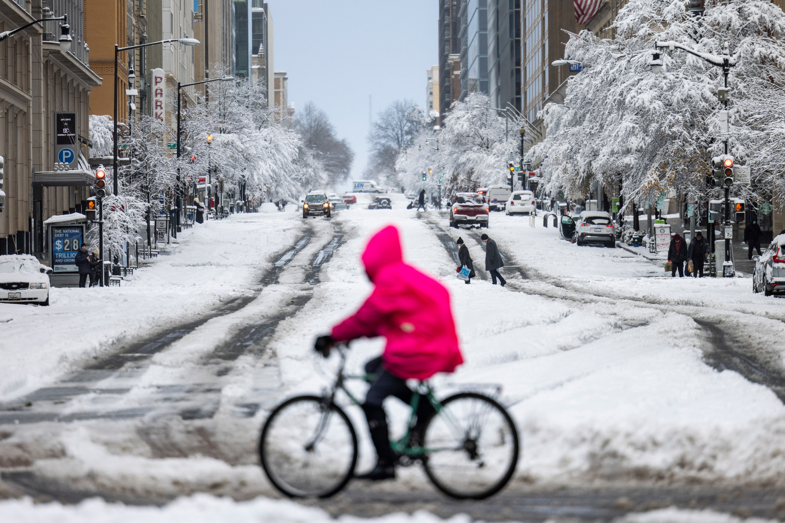 Winter storm pounds Washington as it moves across US East Coast | The ...
