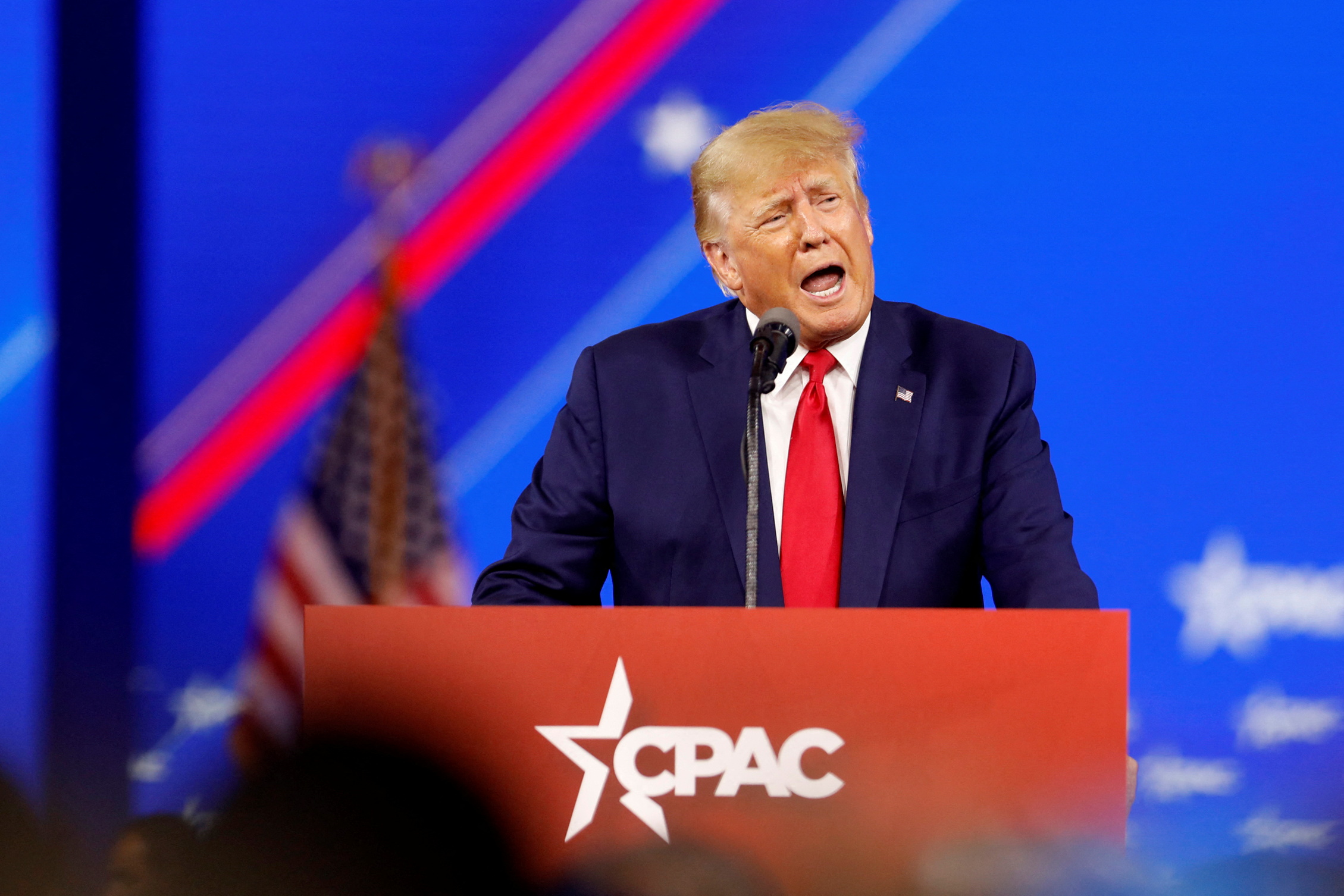 Trump wins CPAC conservative meeting's 2024 presidential straw poll ...