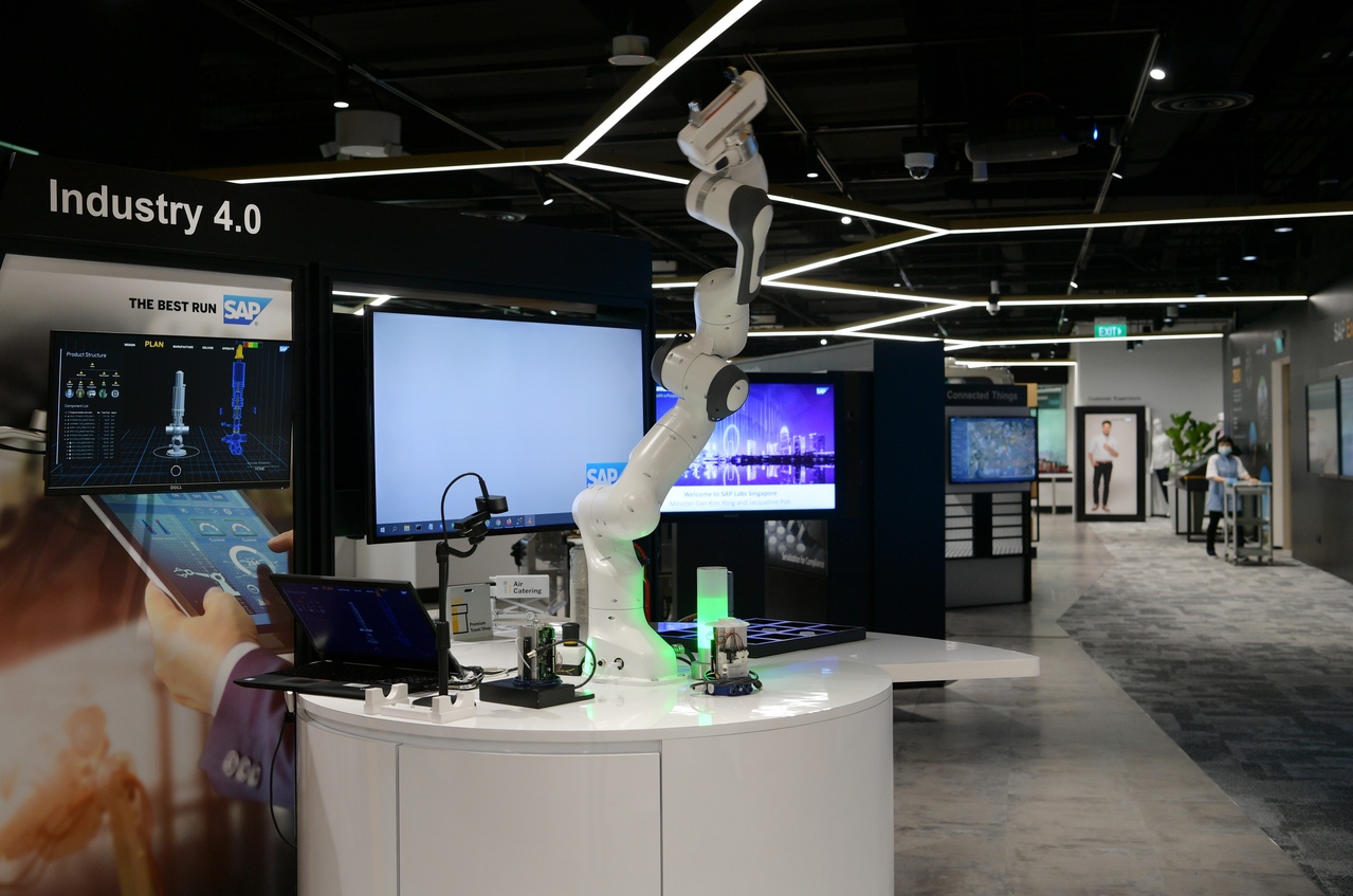 Software giant SAP opens $250 million lab in Singapore, to add 500 jobs ...