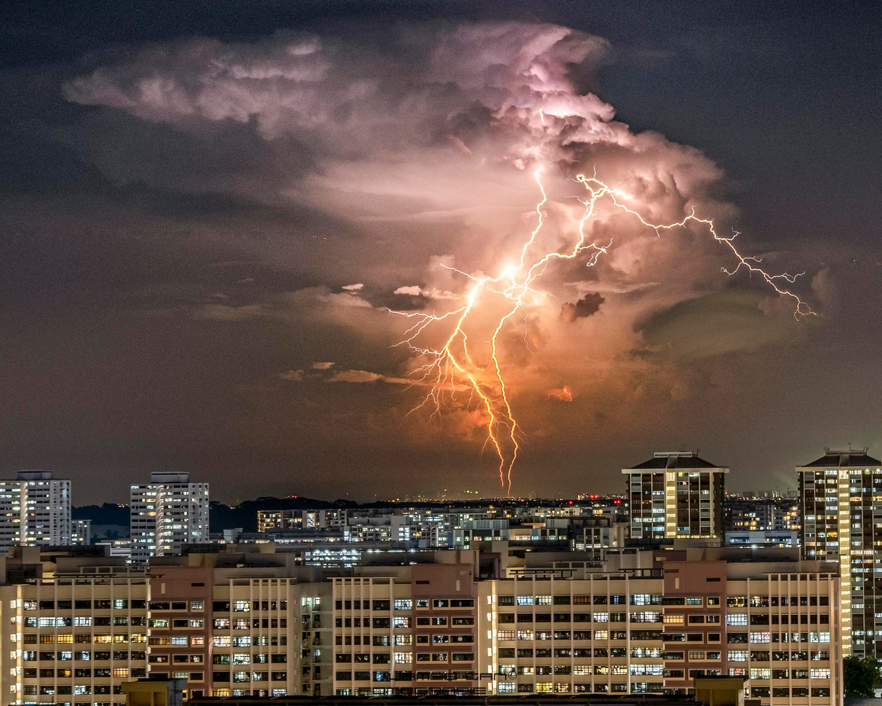 Storm chasing photographers welcome high levels of lightning activity ...