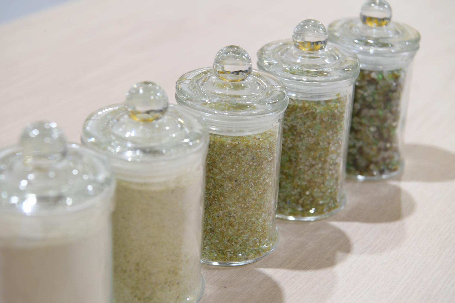 Recycled Glass In Concrete Recycled Or Crushed Glass Countertops