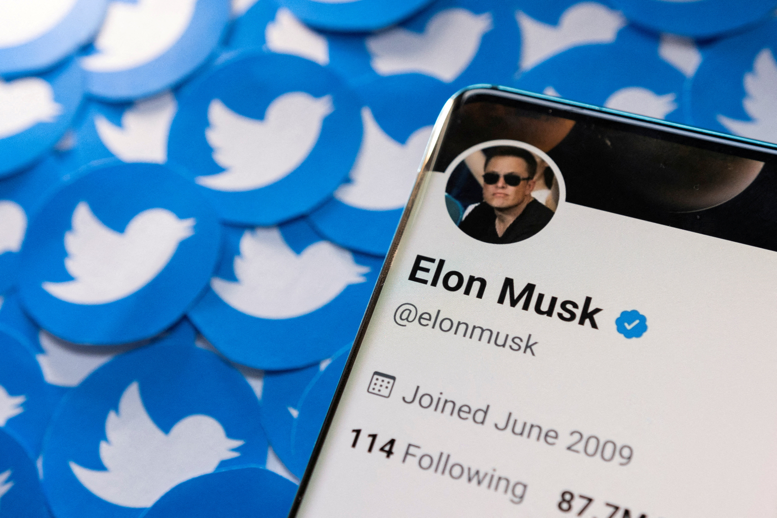 Elon Musk in talks for new Twitter financing | The Straits Times