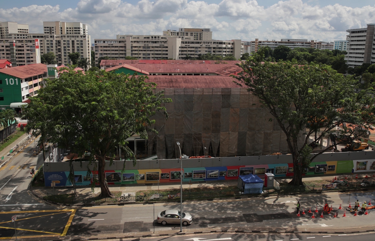 Street gallery pops up at Yishun construction site | The Straits Times