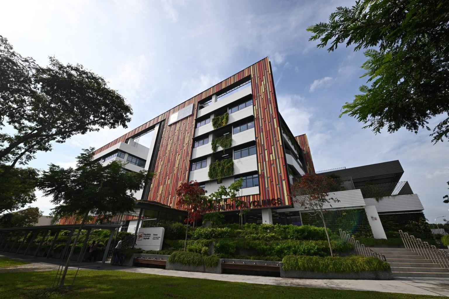Eunos Polyclinic to roll out vending machine for self-collection of ...