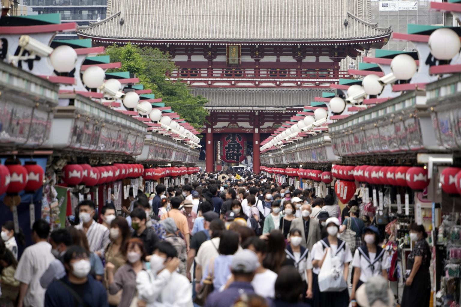 Japan's Kishida pressured over continuing strict border measures | The ...