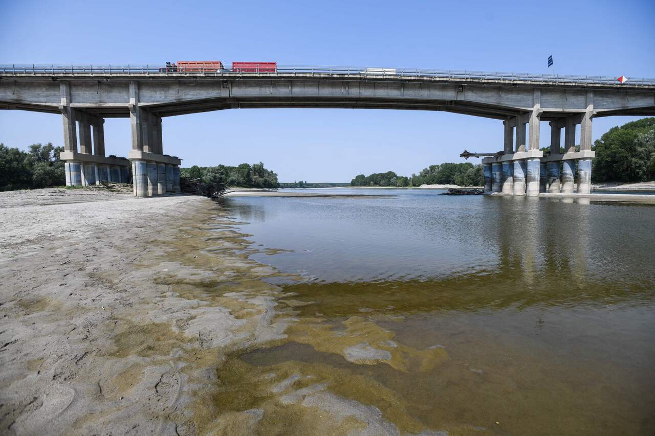 Worst drought in 70 years threatens northern Italy's food, power | The ...