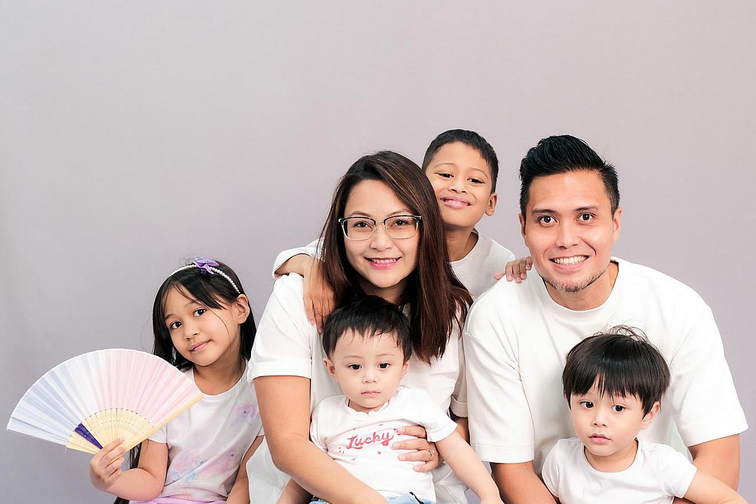 Celebrity Parents: Actor Fir Rahman cooks a mean spicy spread, but his ...