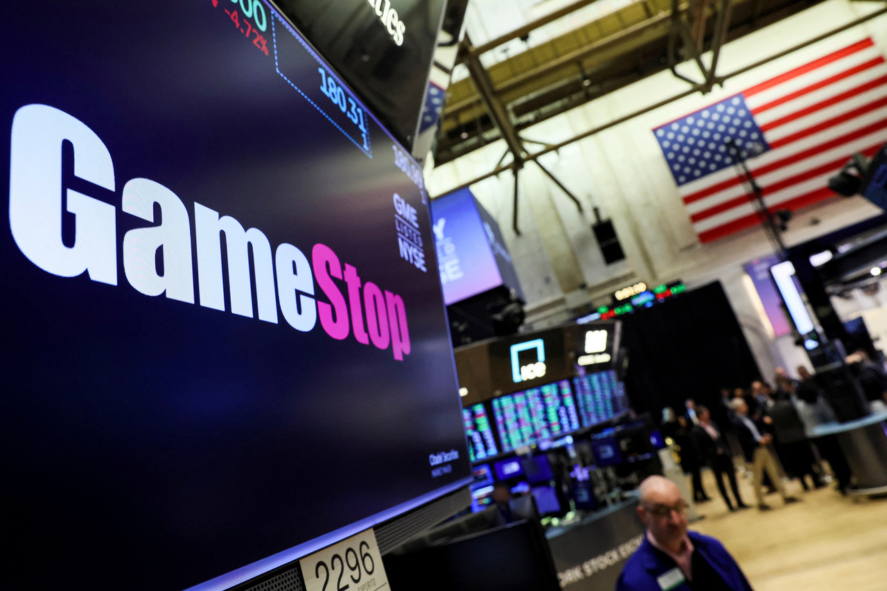 GameStop tumbles on report CFO fired, job cuts coming | The Straits Times