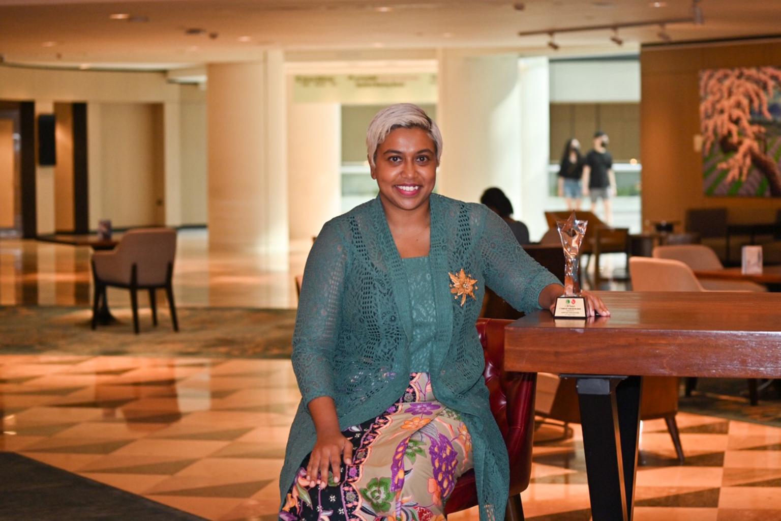 Domestic violence survivor wins Exemplary Mother Award | The Straits Times