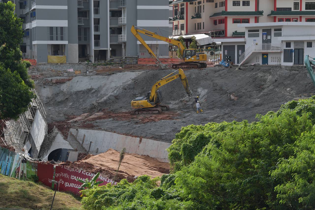 Clementi landslide: Channel created in Ulu Pandan canal to prevent ...