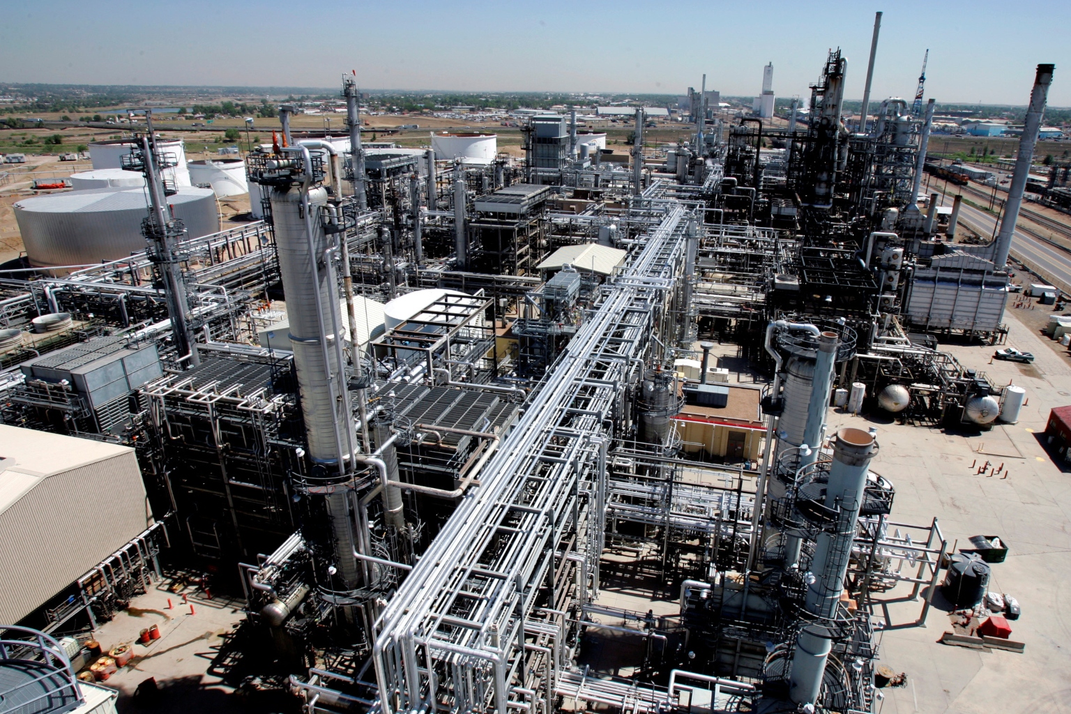 Oil tumbles to lowest since January over global demand concerns | The ...