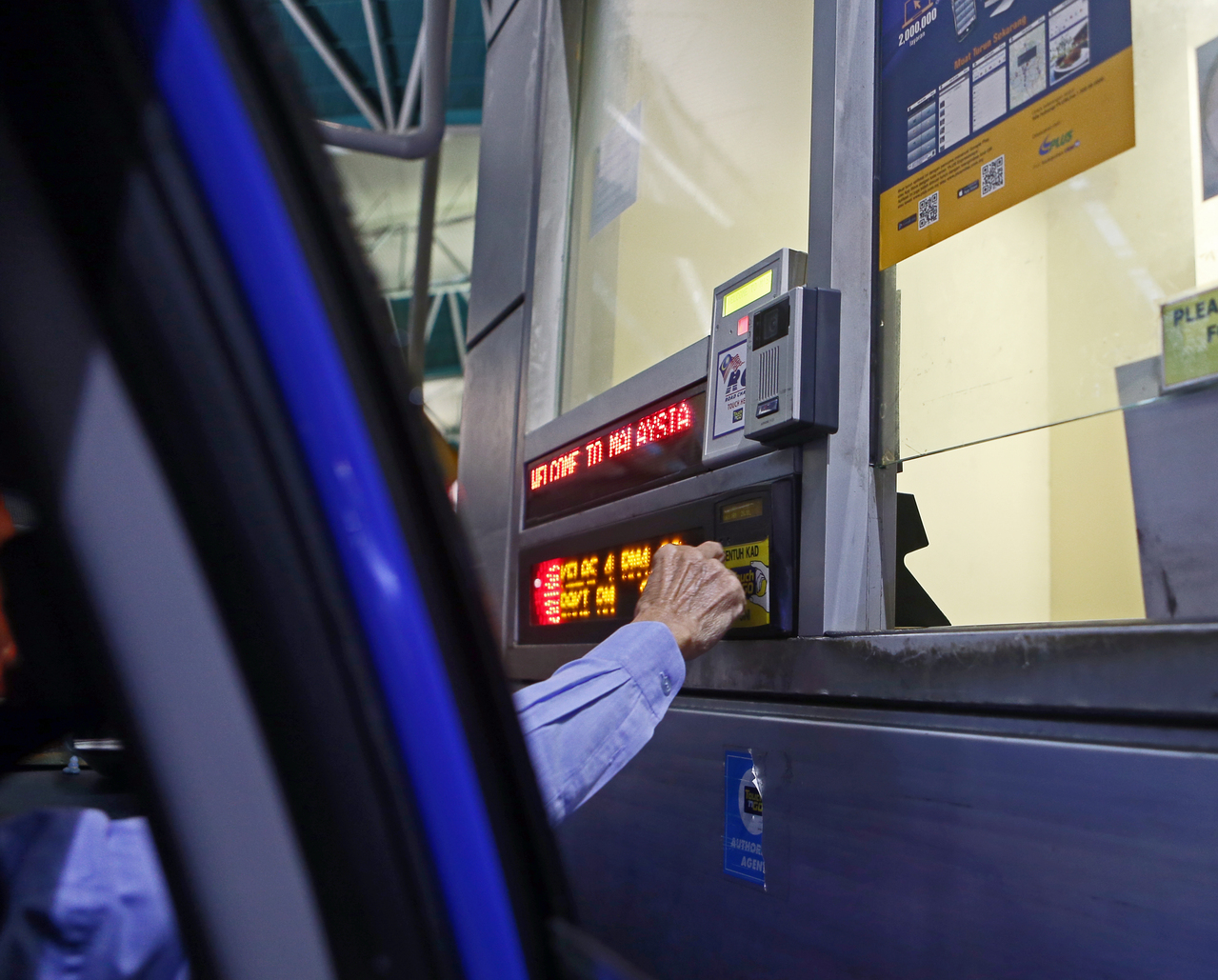 Motorists face roadblocks in getting refunds for expired Malaysian ...