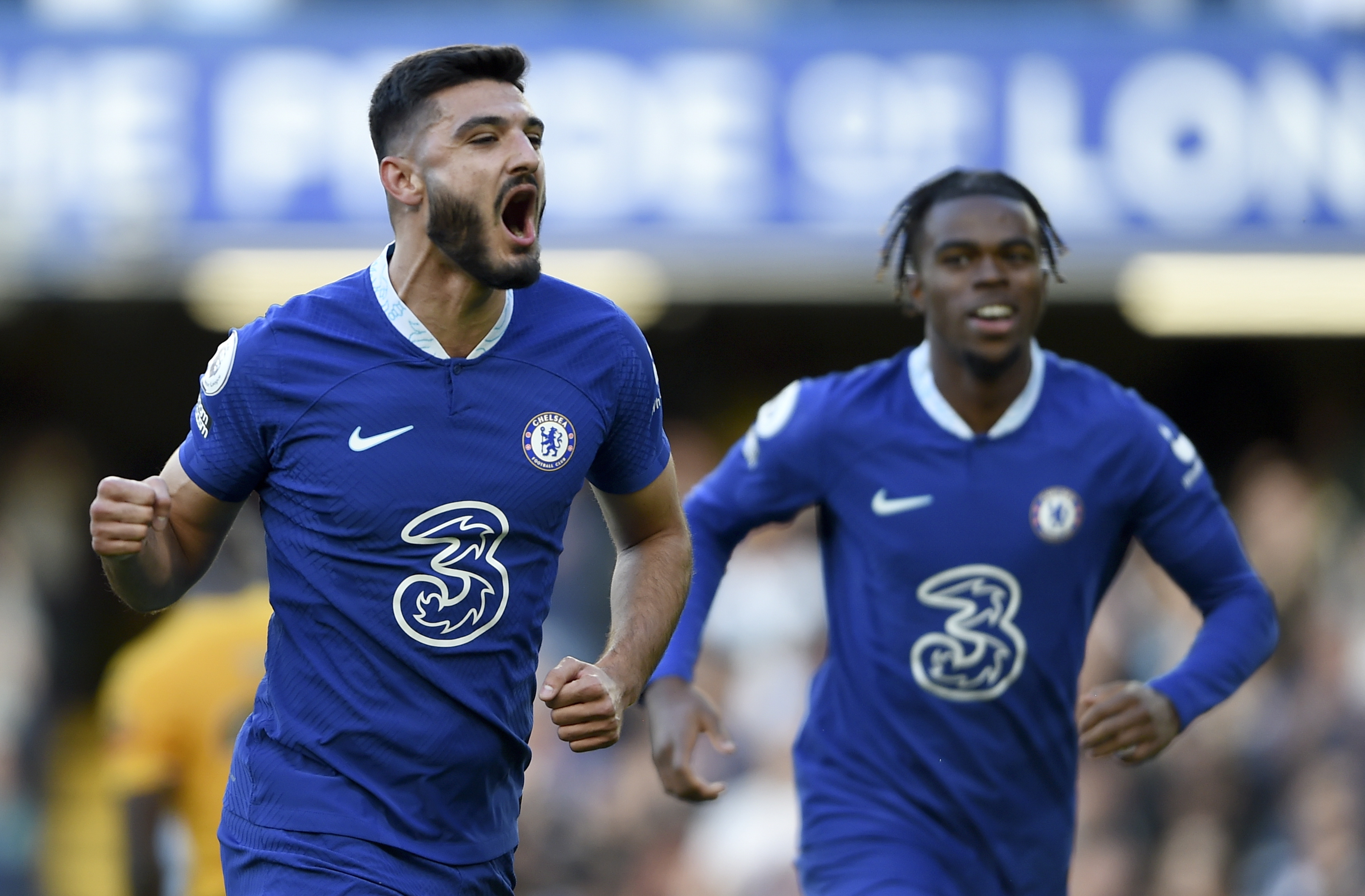 Football: Chelsea stroll past Wolves to continue winning run under ...